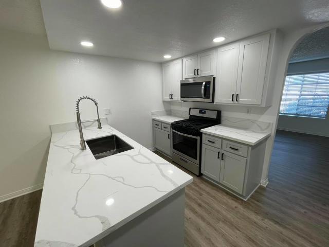 2 BR, 2 BA Apartment 19525 E Covina Blvd Unit 1223D, Covina, CA 91724