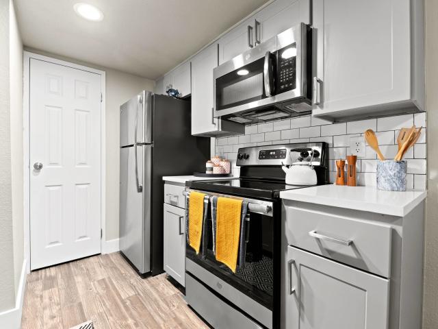 2 BR, 2 BA Apartment 1975 East University Drive Unit 267, Tempe, AZ 85281