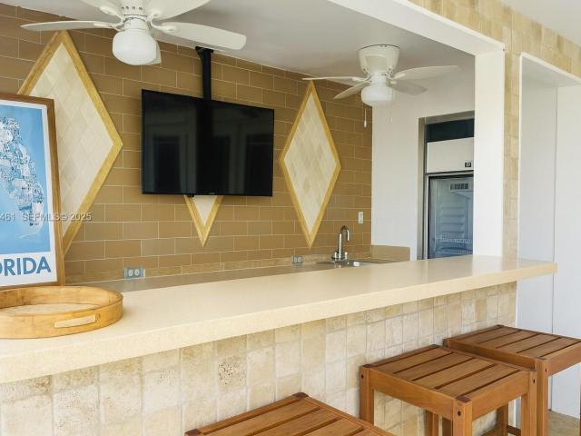 2 BR, 2 BA Apartment 1987 Northeast 123rd Street, North Miami, FL 33181