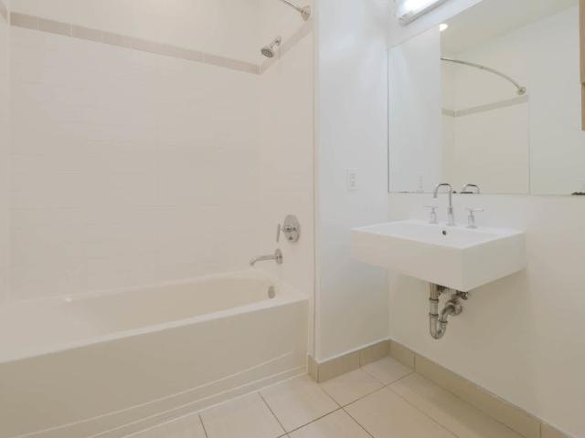 2 BR, 2 BA Apartment 198 Van Vorst Street Unit 520, Jersey City, NJ 07302