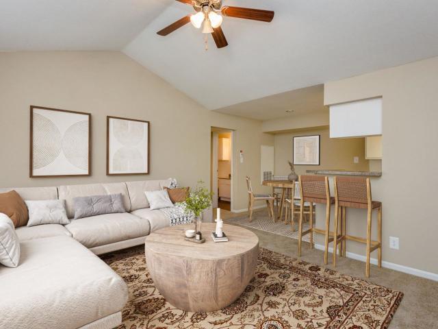 2 BR, 2 BA Apartment 19920 Foxwood Forest Blvd Unit 915, Humble, TX 77338