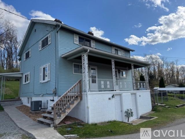 2 BR, 2 BA Apartment 199 Luxor School Rd, Luxor, PA 15662