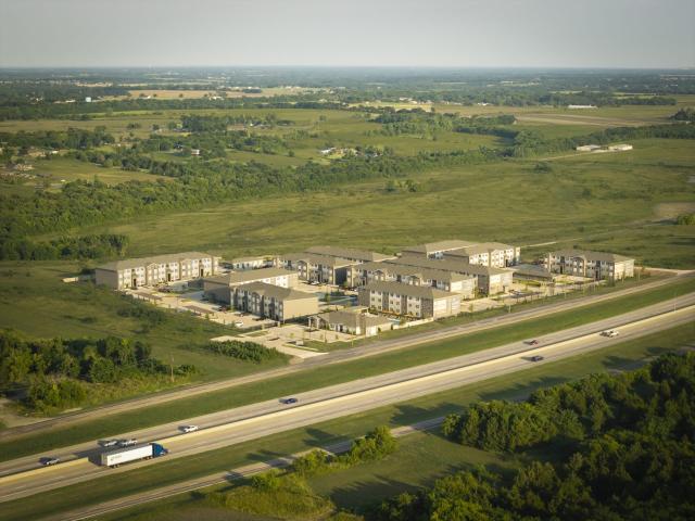 2 BR, 2 BA Apartment 10001 Cedar Creek Drive Unit 2306, Howe, TX 75459