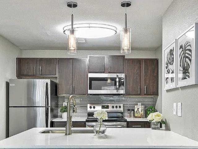 2 BR, 2 BA Apartment 1000 Duluth Highway Unit 1905, Lawrenceville, GA 30043