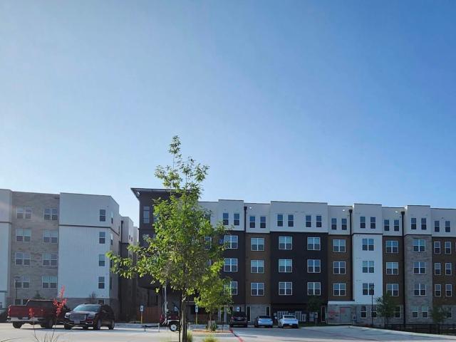 2 BR, 2 BA Apartment 1000 East Yager Lane, Austin, TX 78753