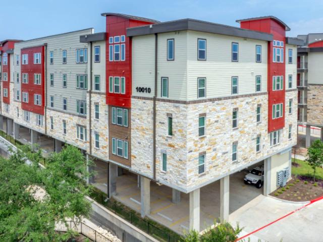 2 BR, 2 BA Apartment 10010 N Capital of Texas Highway, Austin, TX 78759