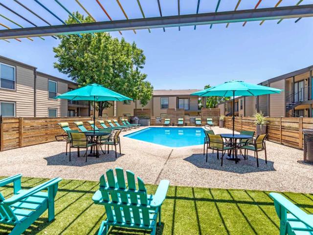 2 BR, 2 BA Apartment 1001 Harvey Road Unit 018, College Station, TX 77840