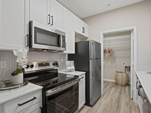 2 BR, 2 BA Apartment 1005 West Trade Street Unit 3416, Charlotte, NC 28202