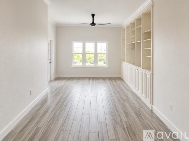 2 BR, 2 BA Apartment 100 4th Avenue South, Unit 408, St. Petersburg, FL 33701