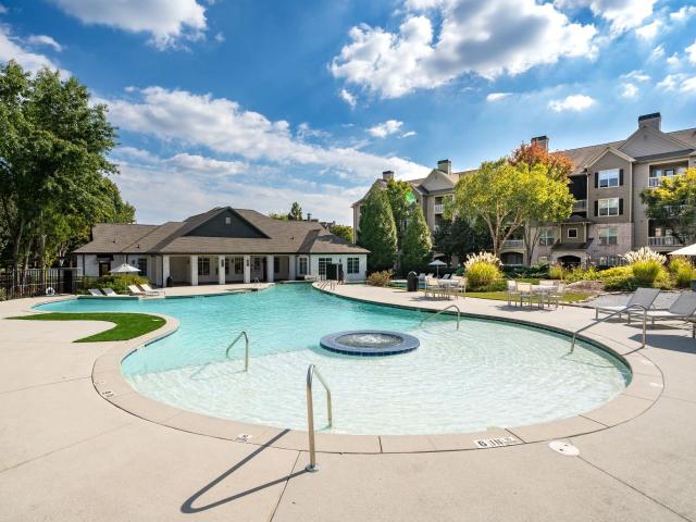 2 BR, 2 BA Apartment 100 Wesley Kensington Cir Unit 09103, Lithonia, GA 30038
