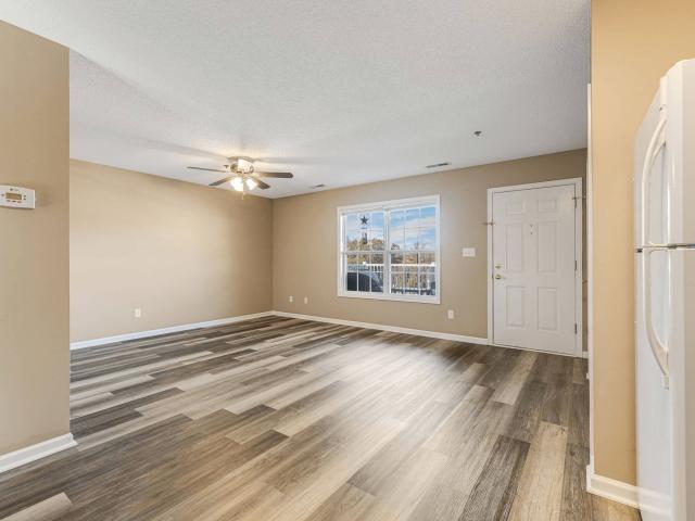 2 BR, 2 BA Apartment 100 Flat Creek Village Drive Unit 0500 104, Weaverville, NC 28787