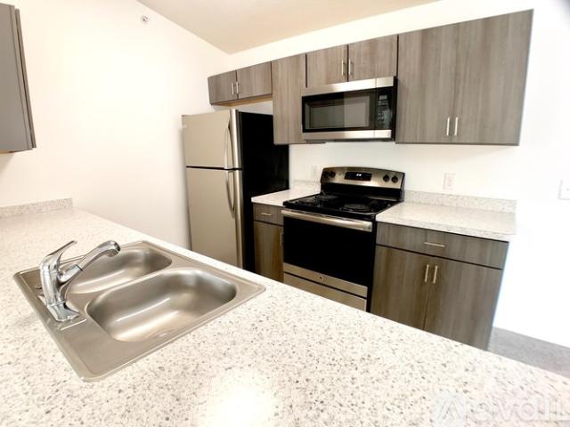 2 BR, 2 BA Apartment 100 Gethings Circle, Unit 501 8, Battle Creek, MI 49015