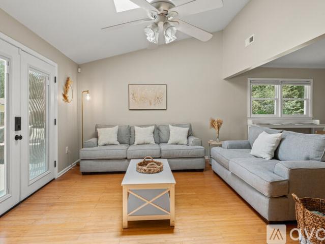 2 BR, 2 BA Apartment 100 Harbor Drive, Unit 100, Anderson, SC 29625