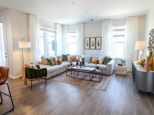 2 BR, 2 BA Apartment 100 Kelly Road Unit 2122, Cincinnati, OH 45240