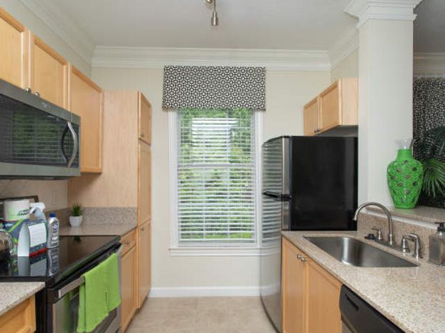 2 BR, 2 BA Apartment 100 Ladson Ct, Decatur, GA 30033