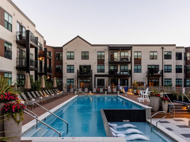 2 BR, 2 BA Apartment 100 Market Street Unit DS1 1354, Montvale, NJ 07645