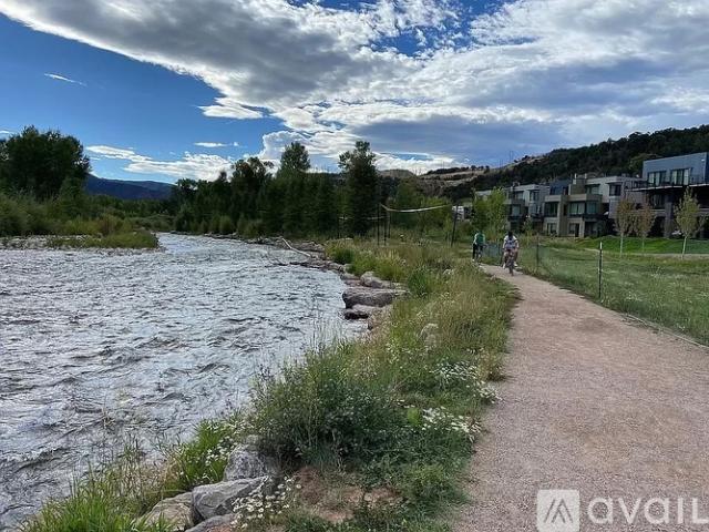 2 BR, 2 BA Apartment 100 Midland Avenue, Unit 2bed/2Bath, Basalt, CO 81621