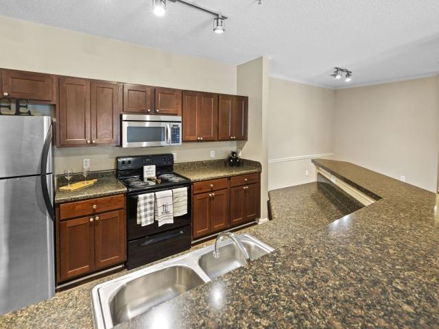 2 BR, 2 BA Apartment 100 Odyssey Lake Dr Unit 9303, Brunswick, GA 31525