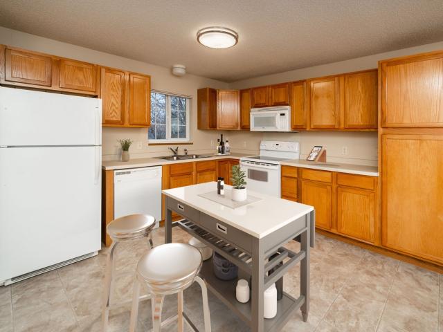 2 BR, 2 BA Apartment 100 River Oaks Drive Unit 203, Cold Spring, MN 56320