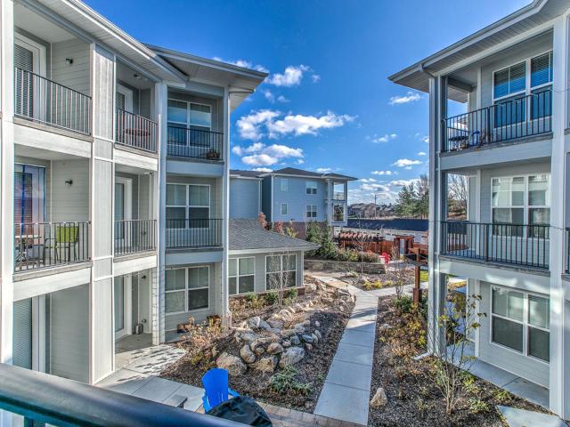 2 BR, 2 BA Apartment 1011 North 192nd Street Unit A 1010 Unit 209 B1146, Elkhorn, NE 68022