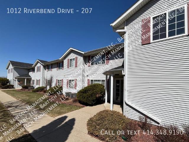 2 BR, 2 BA Apartment 1012 Riverbend Drive, Hartford, WI 53027