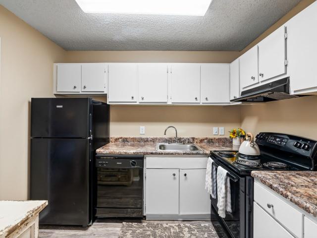 2 BR, 2 BA Apartment 101 Foreman Rd Unit C53, Mobile, AL 36608