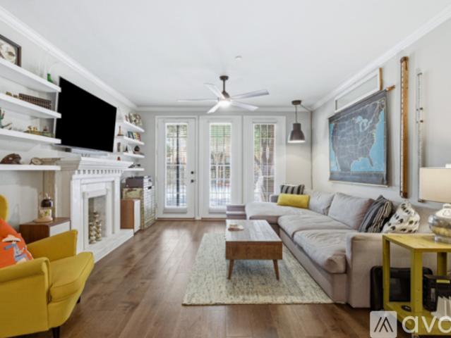 2 BR, 2 BA Apartment 1020 Texas Street, Unit 3100, Fort Worth, TX 76102