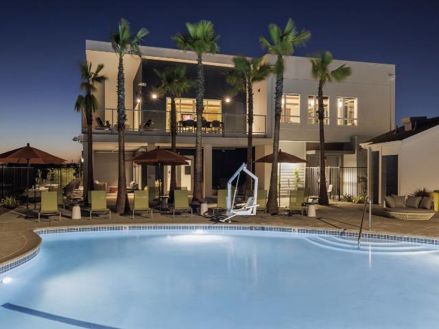 2 BR, 2 BA Apartment 1021 Kawana Springs Road Unit 2825 203, Santa Rosa, CA 95404