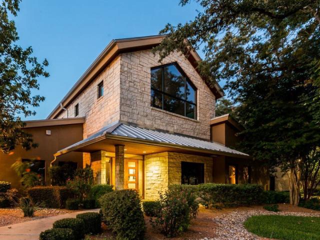 2 BR, 2 BA Apartment 10231 Research Blvd, Austin, TX 78759