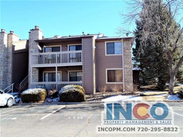 2 BR, 2 BA Apartment 10232 E Peakview Ave, Englewood, CO 80111