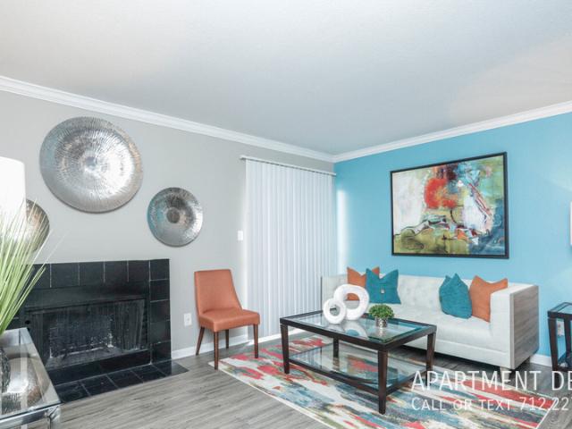2 BR, 2 BA Apartment 10256 Lands End DrÂ, Houston, TX 77099