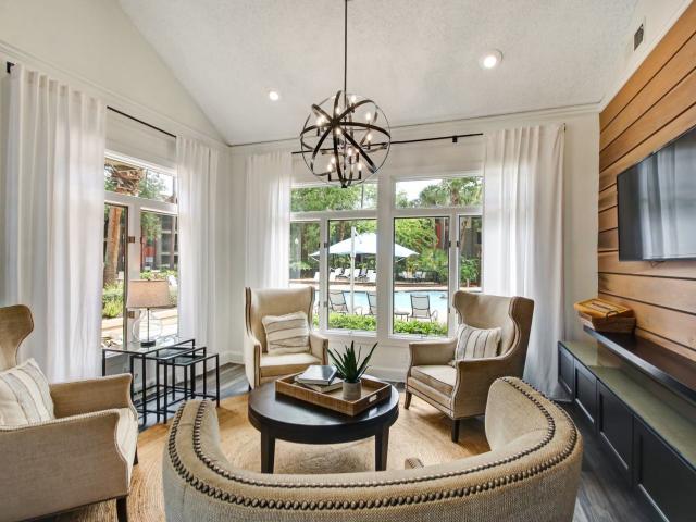 2 BR, 2 BA Apartment 10263 Whispering Forest Drive Unit 1306, Jacksonville, FL 32257
