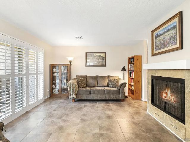 2 BR, 2 BA Apartment 10309 Azuaga St, San Diego, CO 92129
