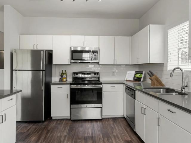 2 BR, 2 BA Apartment 10301 FM Rd 2222 Unit 2435, Austin, TX 78730