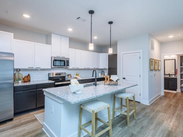 2 BR, 2 BA Apartment 1035 Strensall Lane Unit 102, Charlotte, NC 28273
