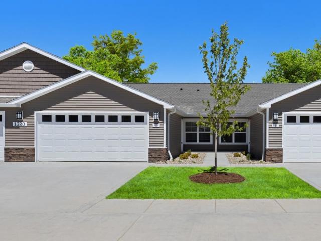 2 BR, 2 BA Apartment 1036 Laceflower Drive Unit 1145BB, Crystal Lake, IL 60014