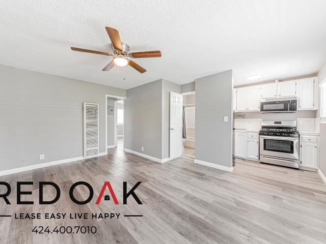2 BR, 2 BA Apartment 1036 Normandie Avenue, Los Angeles, CA 90006