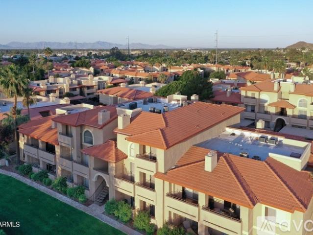 2 BR, 2 BA Apartment 10410 North Cave Creek Road, Unit 2084, Phoenix, AZ 85020