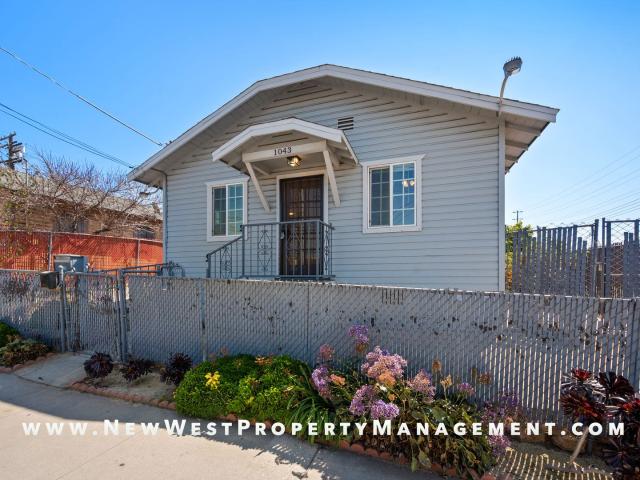 2 BR, 2 BA Apartment 1043 Sampson St, San Diego, CA 92113