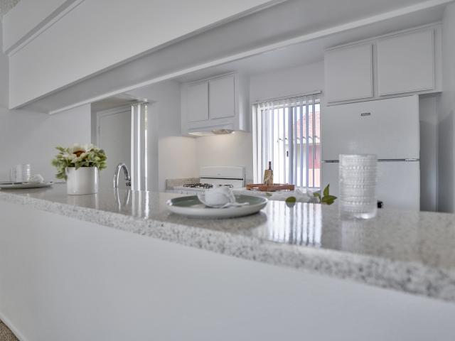 2 BR, 2 BA Apartment 1043 Santo Antonio Dr Unit 085, Colton, CA 92324
