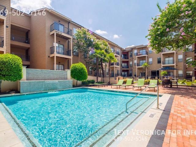 2 BR, 2 BA Apartment 1045 15th Place Suite 159, Plano, TX 75074