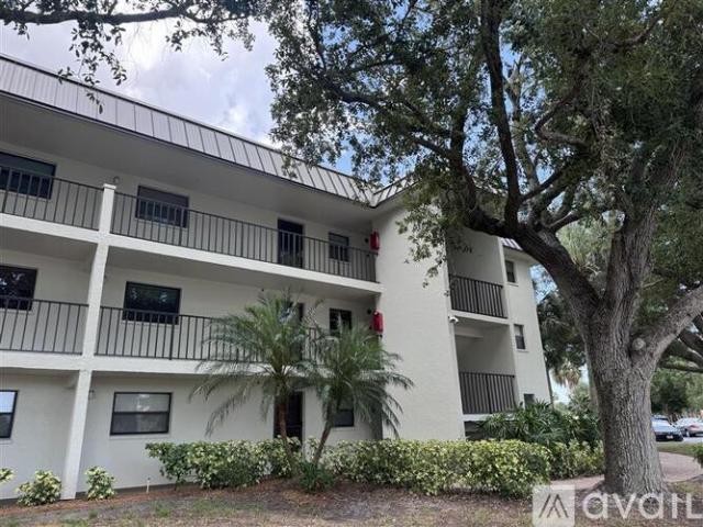 2 BR, 2 BA Apartment 104 Capri Isles Blvd, Unit 301, Venice, FL 34292