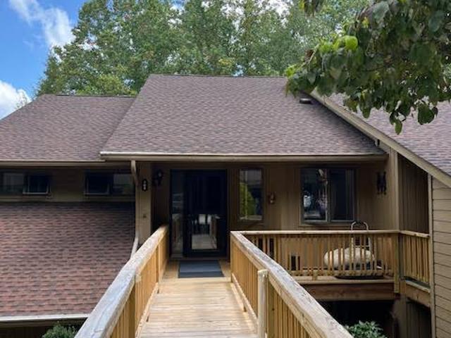 2 BR, 2 BA Apartment 104 Live Oak Lane, Hendersonville, NC 28791