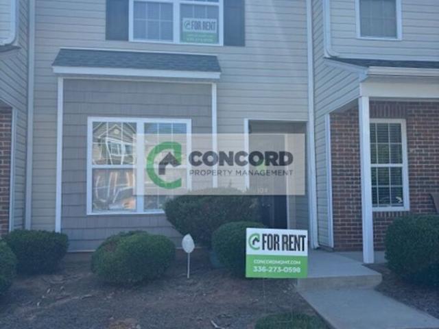 2 BR, 2 BA Apartment 104 Silhouette Dr, Greensboro, NC 27405