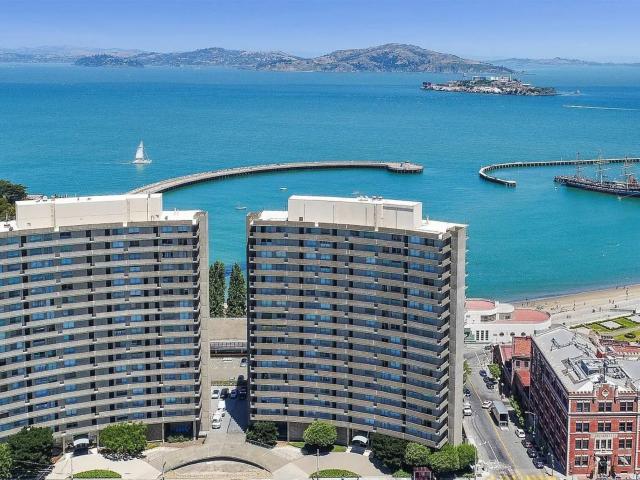 2 BR, 2 BA Apartment 1050 N Point St, San Francisco, CA 94109