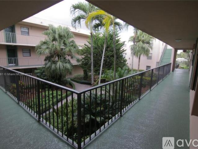 2 BR, 2 BA Apartment 10525 SW 112 Th Ave, Unit 216, Miami, FL 33176