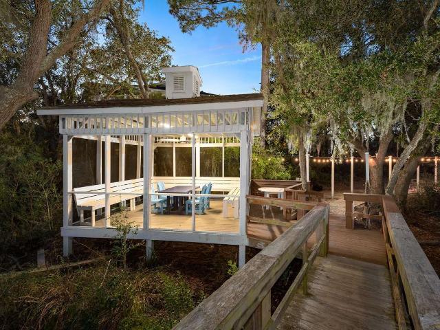 2 BR, 2 BA Apartment 1054 Anna Knapp Boulevard Unit 30G, Mount Pleasant, SC 29464