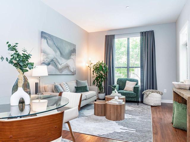 2 BR, 2 BA Apartment 1055 Pine Street Unit 522, Nashville, TN 37203