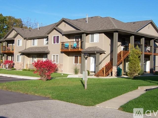 2 BR, 2 BA Apartment 105 River Ave, Unit 1, Chesterton, IN 46304