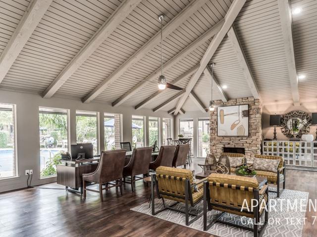 2 BR, 2 BA Apartment 10606 Six Pines DrÂ, The Woodlands, TX 77380